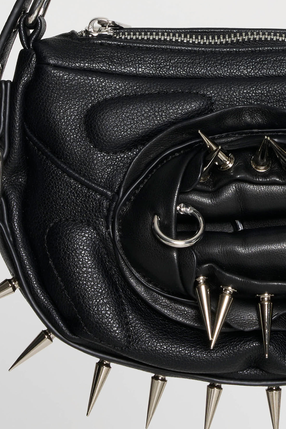 NAMILIA - Vulva Spike Bag - Shop now